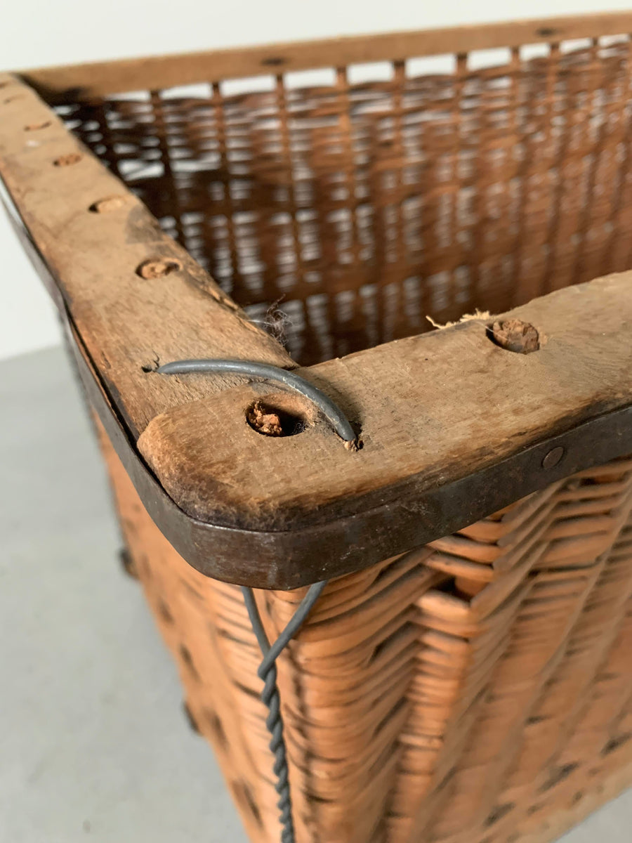 Basket #0219 – SCOUT VINTAGE